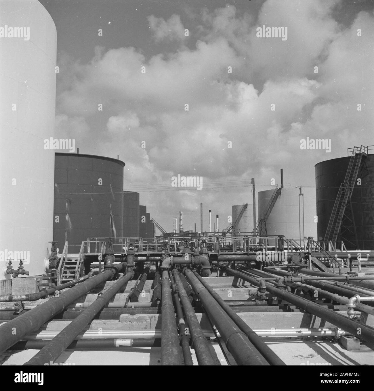 Travel to Suriname and the Netherlands Antilles Description: The Lake ...