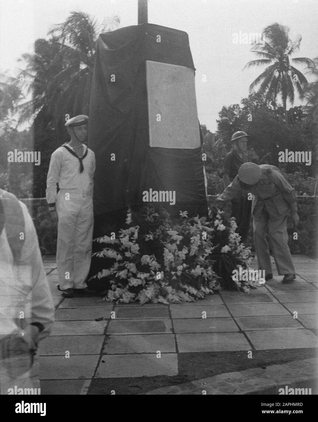 Opening field of honor Menteng Pulu Description: The army commander ...
