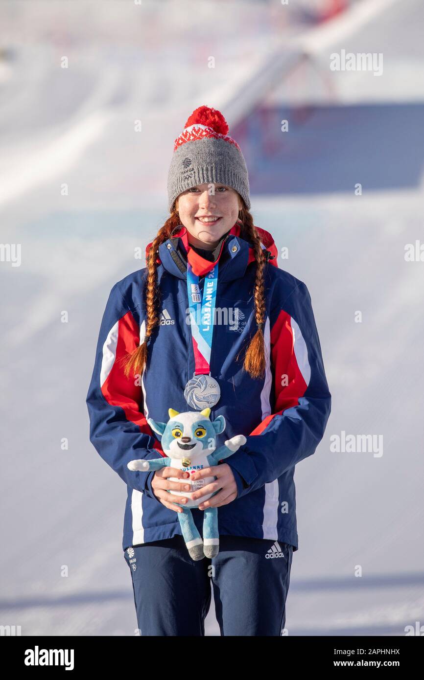 Team GB’s Kirsty Muir (15) at the medal ceremony following winning ...