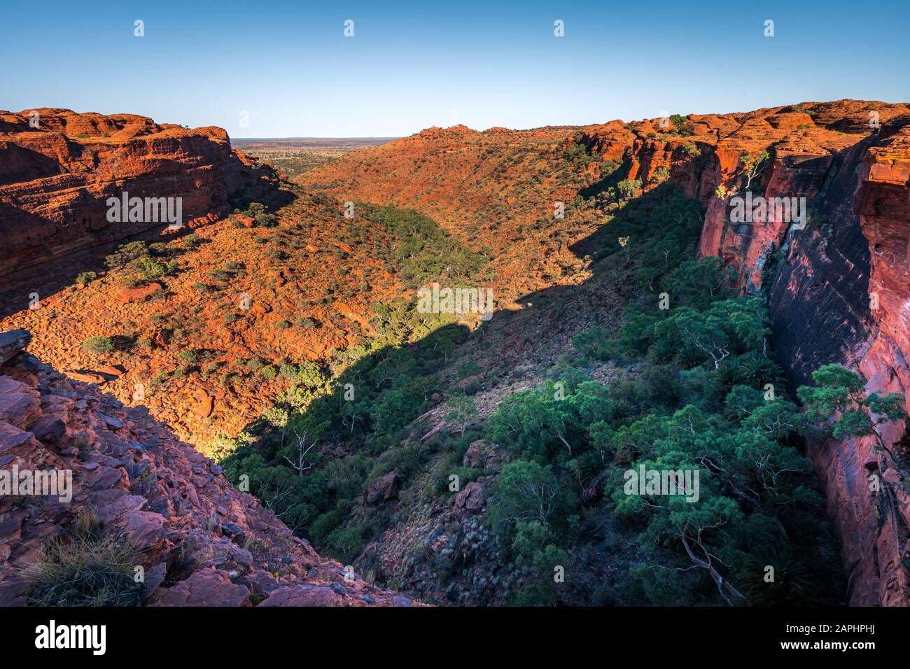 Panoramic view of Kings Canyon, Central Australia, Northern Territory ...