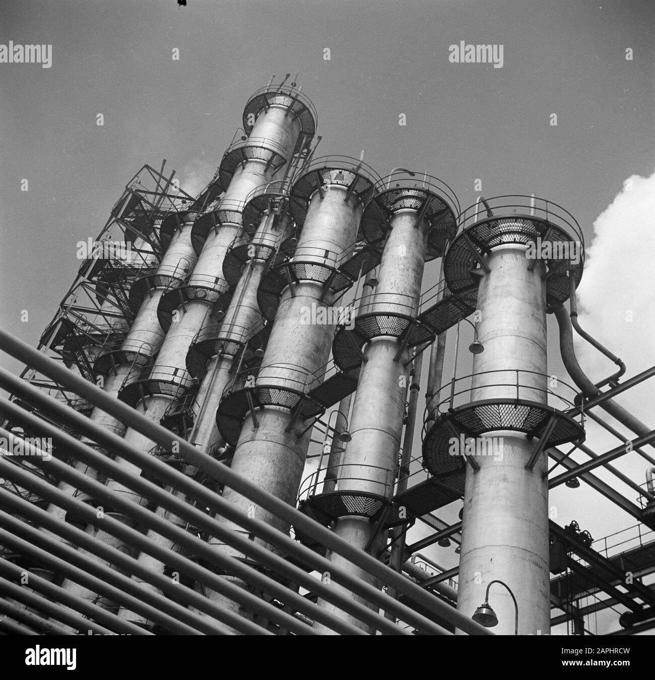Oil refinery curacao Black and White Stock Photos & Images - Alamy