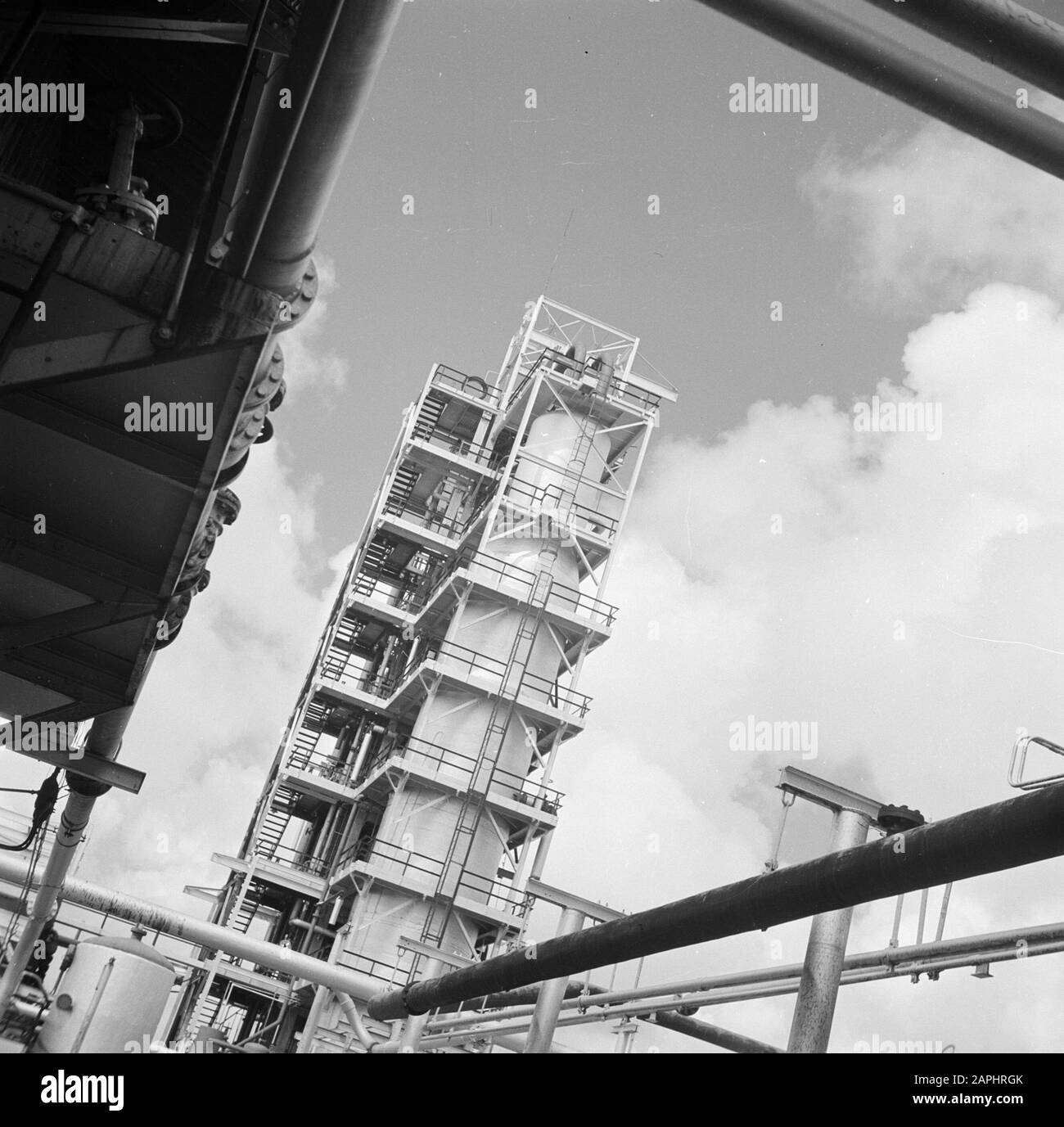 Oil refinery curacao Black and White Stock Photos & Images - Alamy