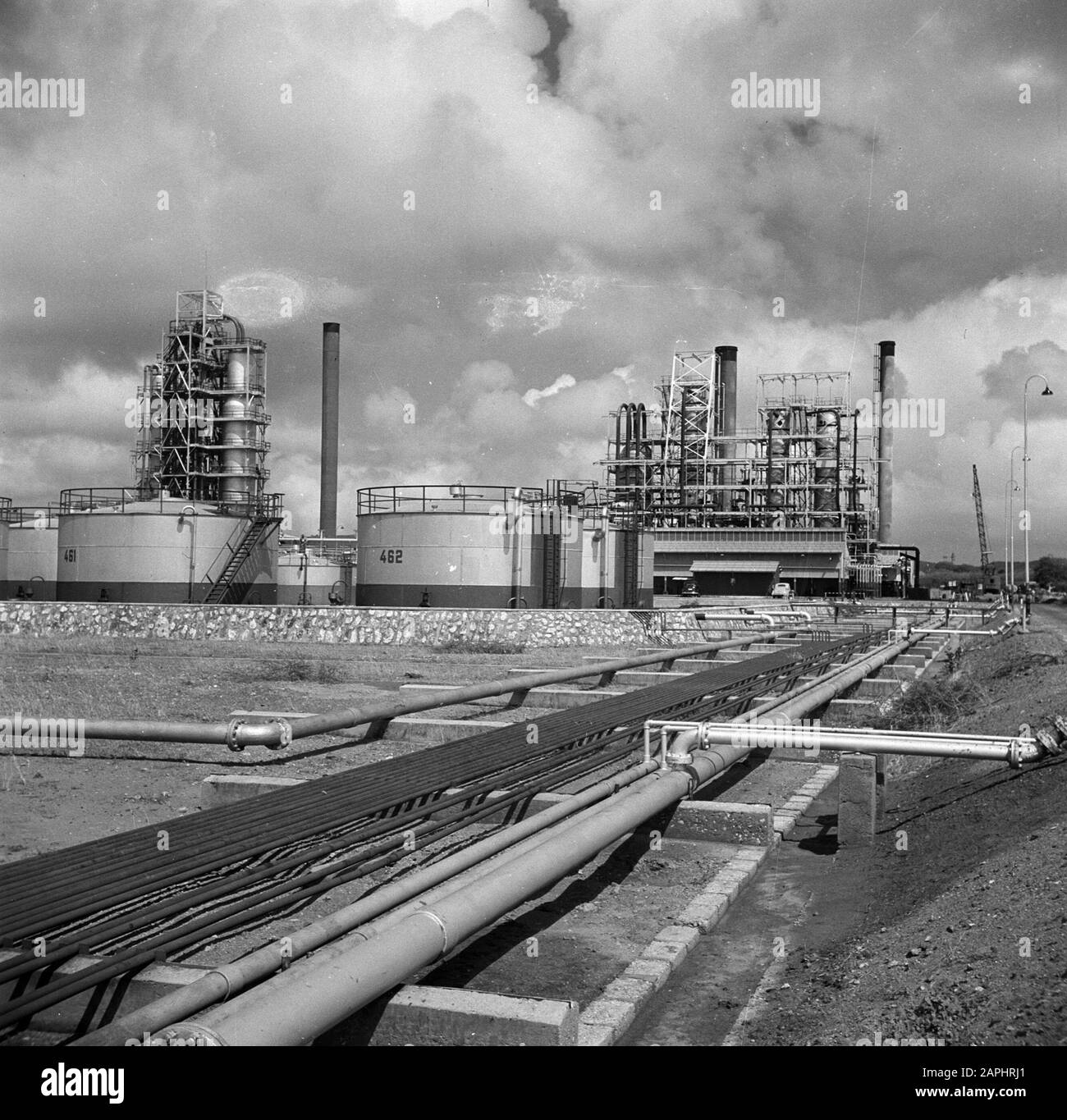 Oil refinery curacao Black and White Stock Photos & Images - Alamy
