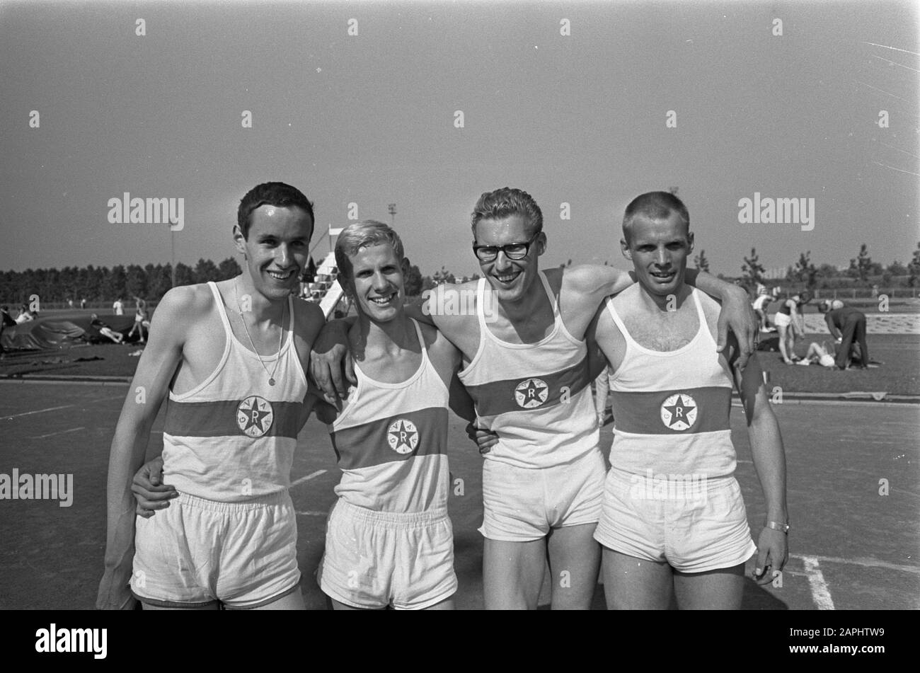 Relay races hi-res stock photography and images - Alamy