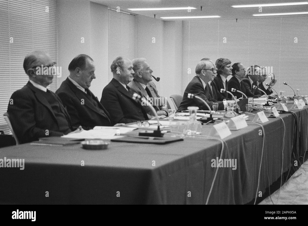 Boards of directors hi-res stock photography and images - Alamy