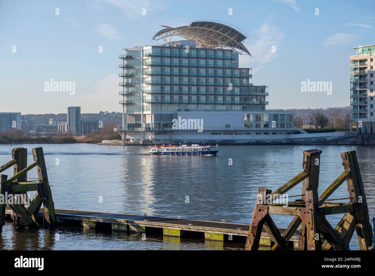 Voco st davids cardiff hotel hi-res stock photography and images - Alamy