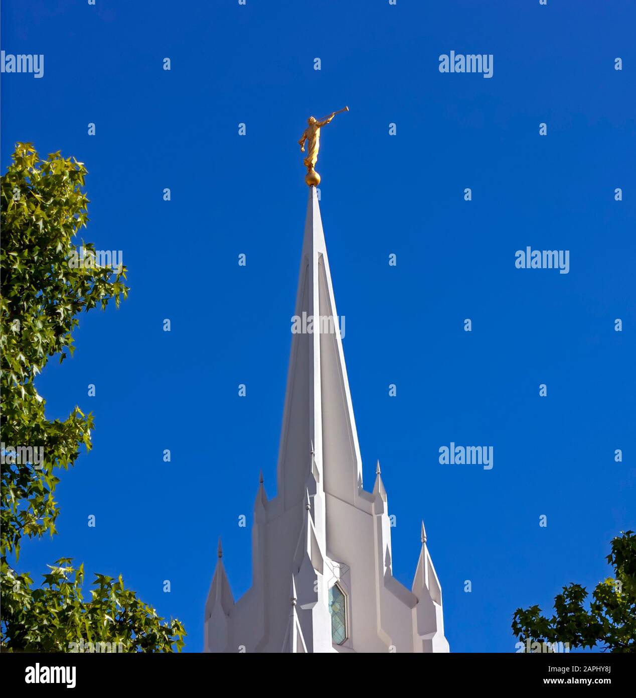Angel moroni hi-res stock photography and images - Alamy