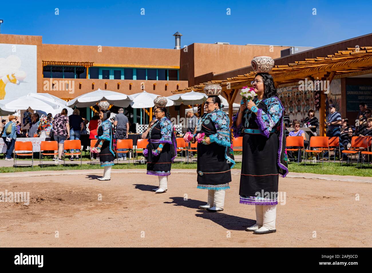 Zuni culture hi-res stock photography and images - Alamy