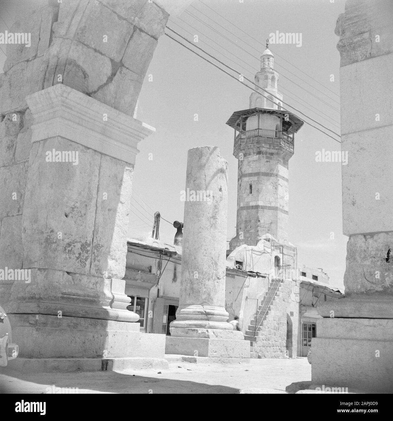 Street called straight damascus Black and White Stock Photos & Images ...