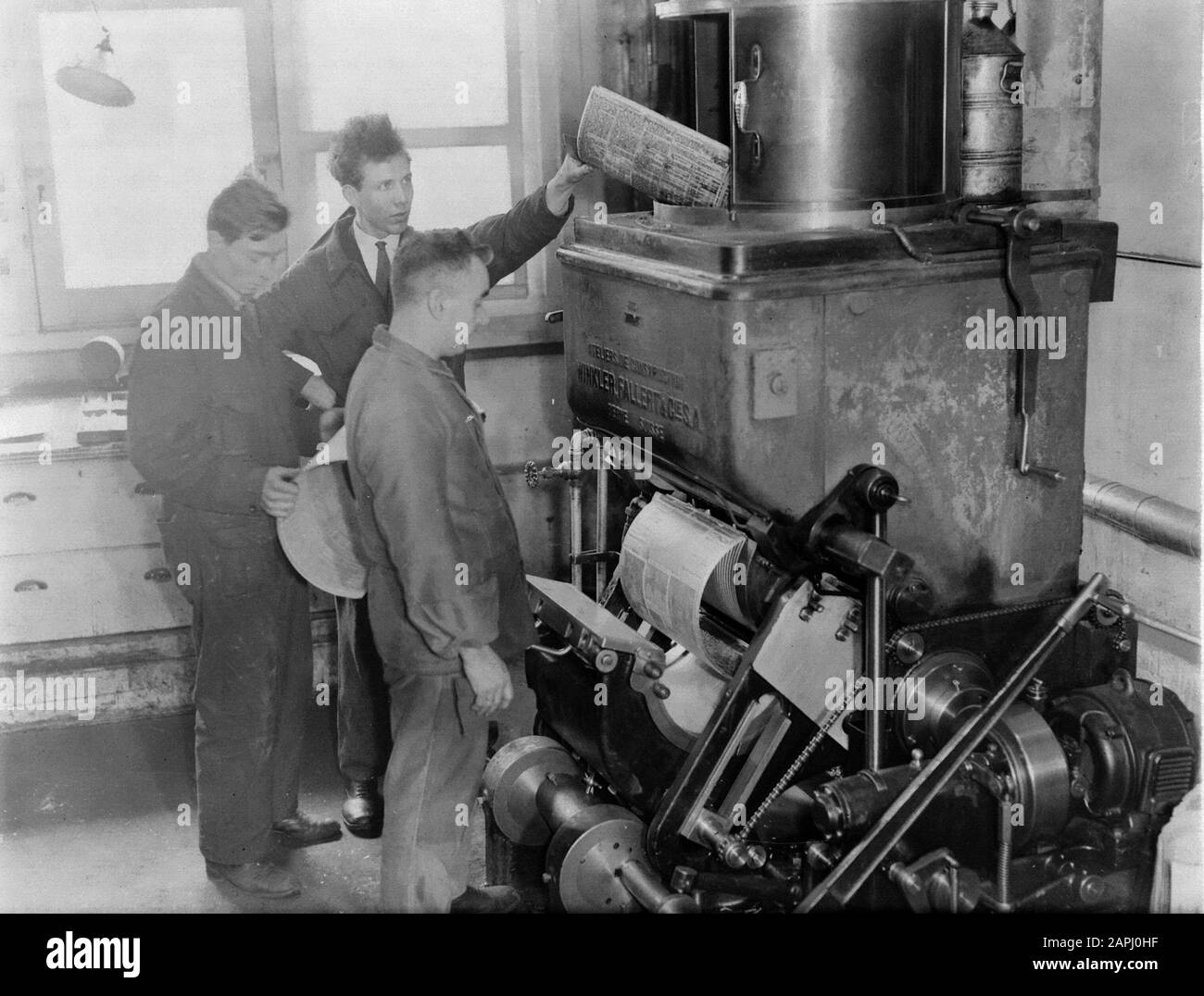 Newspaper printing hi-res stock photography and images - Alamy