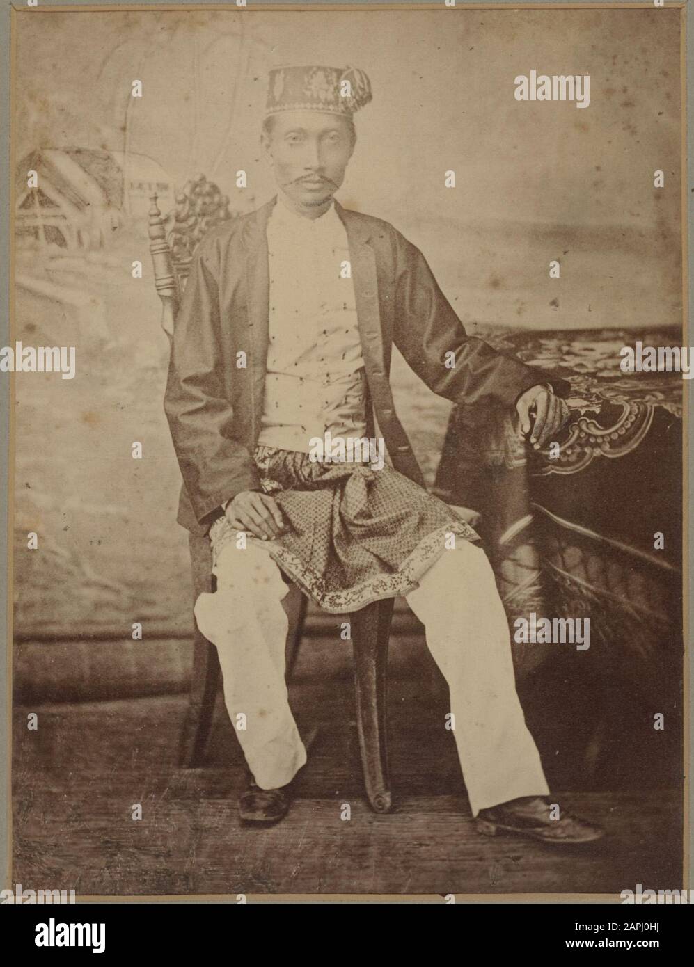 Deli Society: Official visits, anniversaries, indigenous princes ...