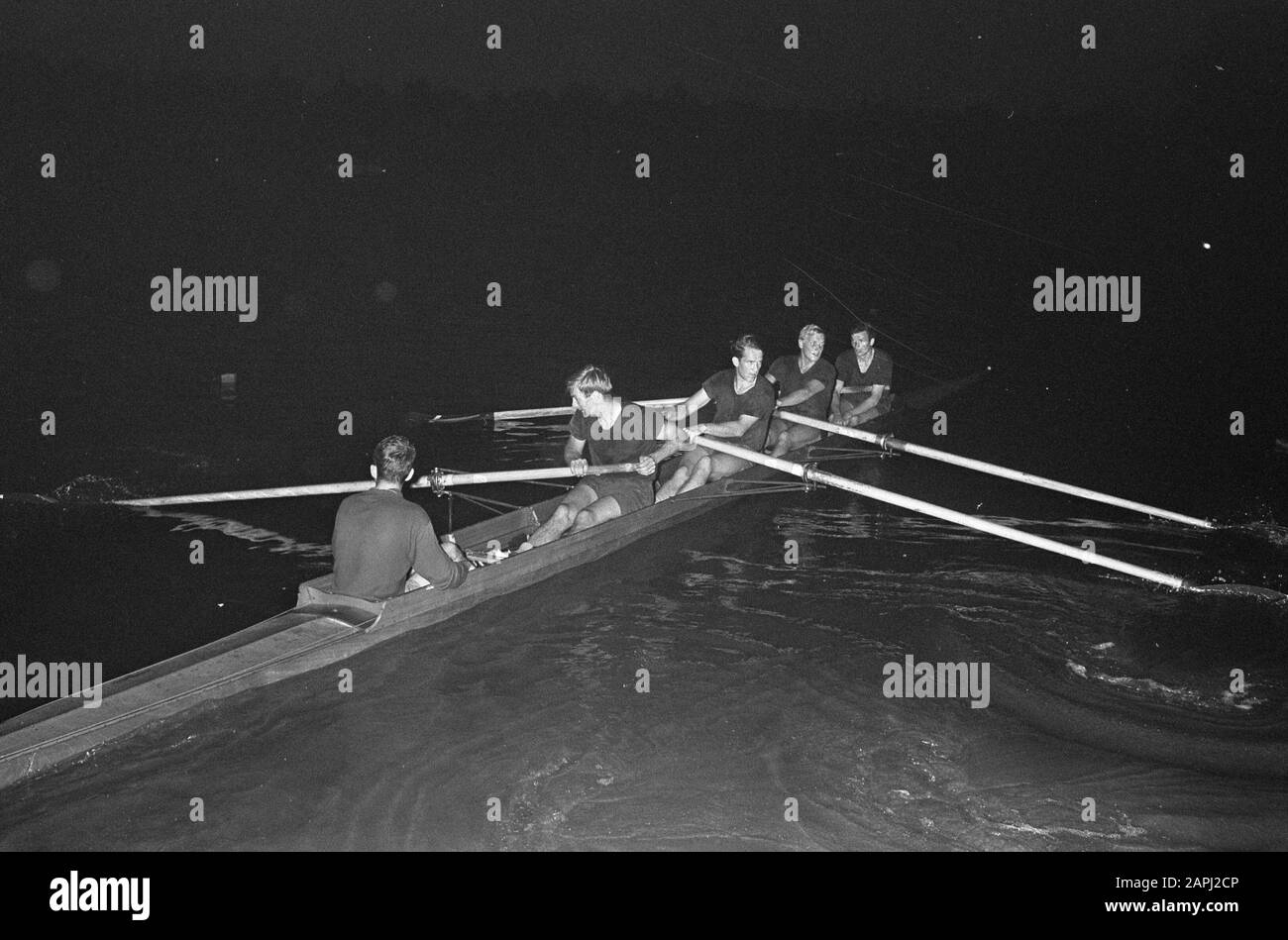 Dutch rowing championships 1968 Description: The four with mate of ...