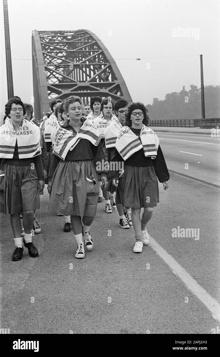 28 july 1964 hi-res stock photography and images - Alamy