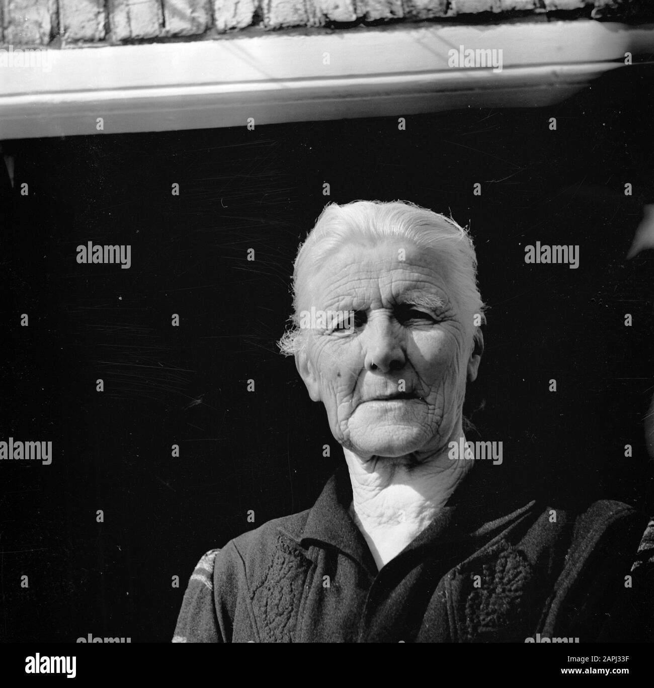 The wife of Ruurd Feitsma, watchman at the steam pumping station under ...