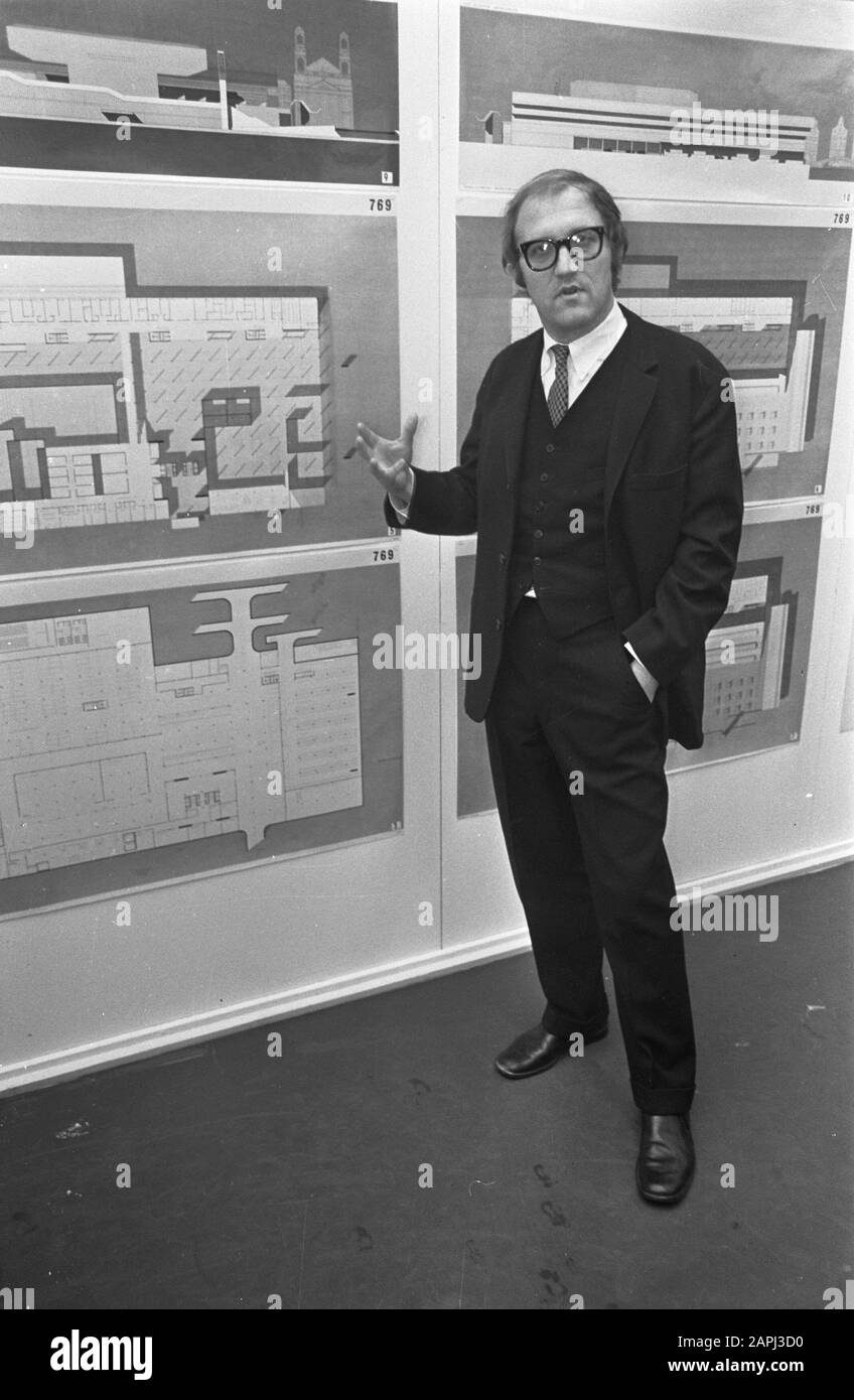 Holzbauer explains hi-res stock photography and images - Alamy