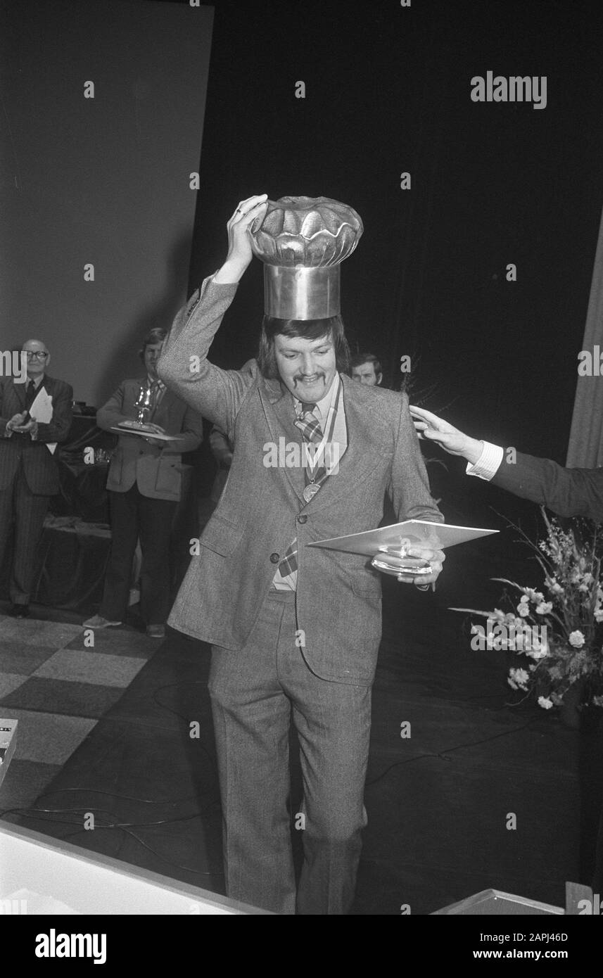 Awards of the Silver Chef Hat Description: The winner, Mr. Vrieler ...