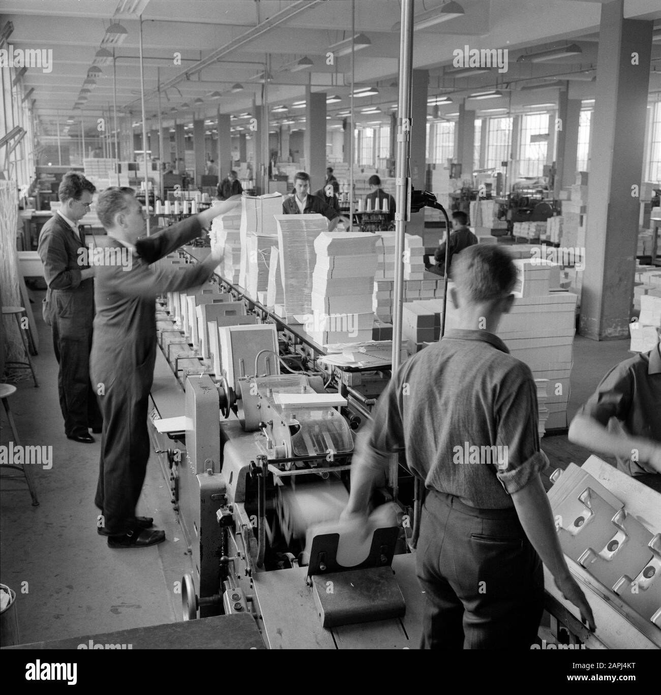 Sorting machinery Black and White Stock Photos & Images - Alamy