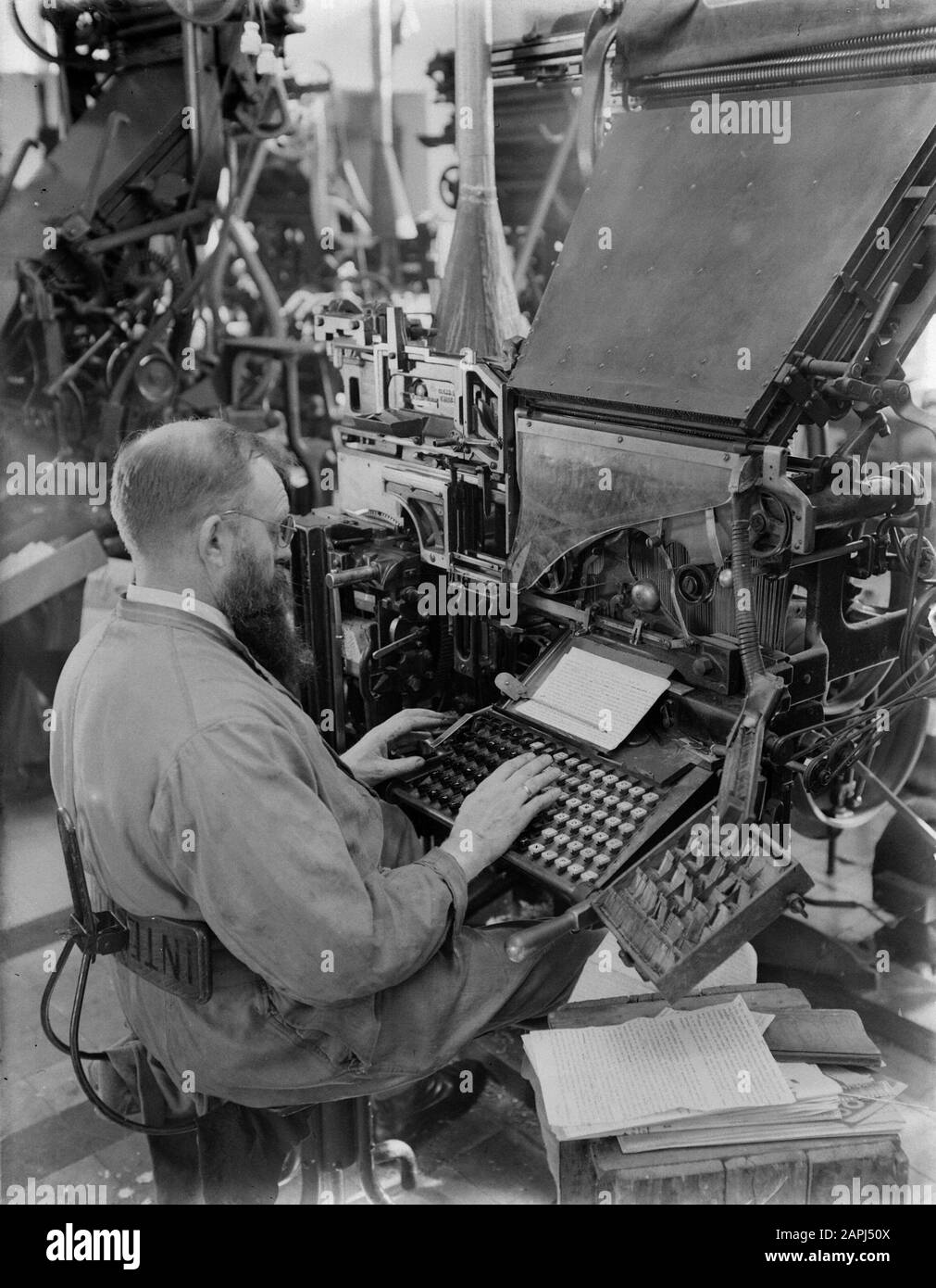 Typing machine Black and White Stock Photos & Images - Alamy