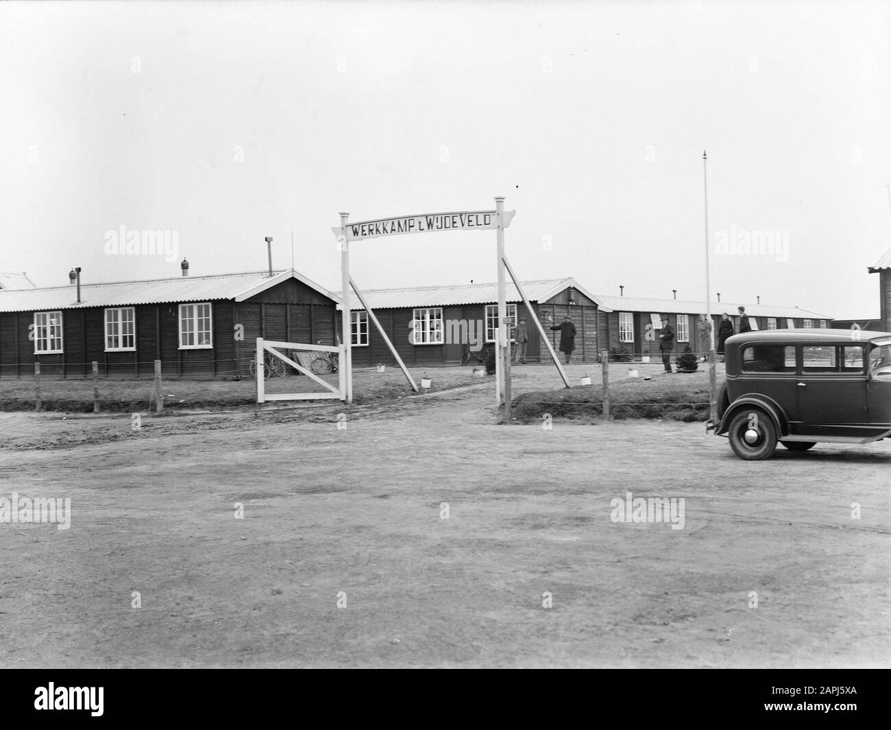 Photo of camps hi-res stock photography and images - Alamy