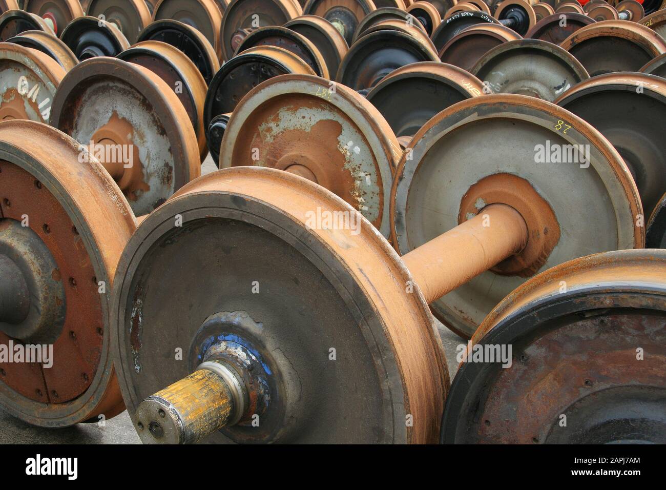 Carriage wheels hi-res stock photography and images - Alamy