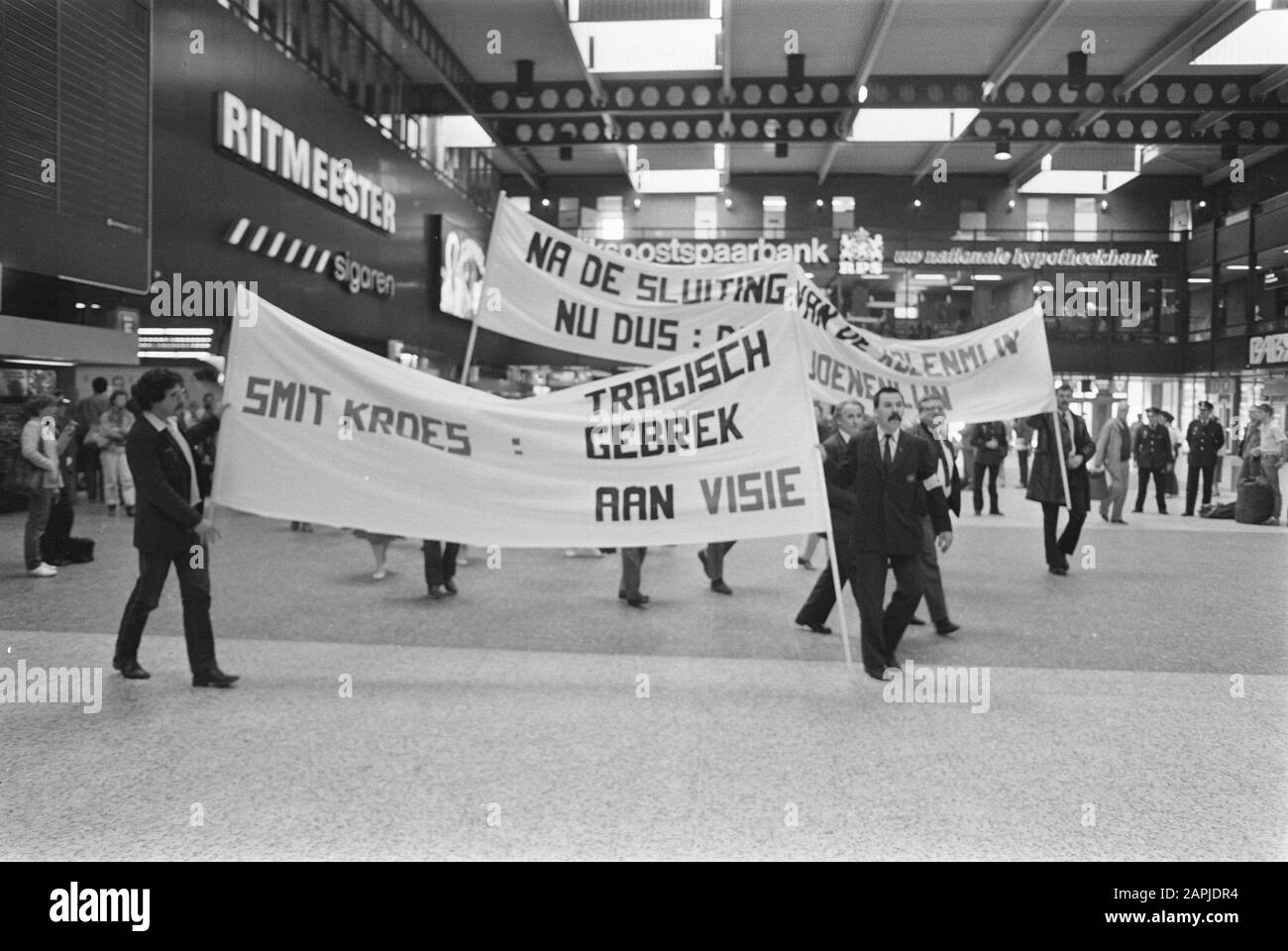 Rail transport lines in Black and White Stock Photos & Images - Alamy