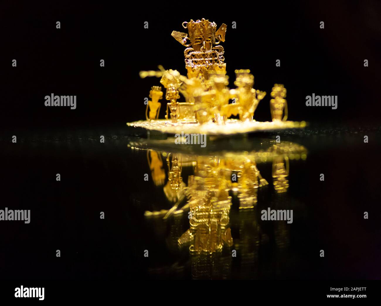The Poporo Quimbaya Made of Gold (The Gold Museum, Bogotá, Colombia ...