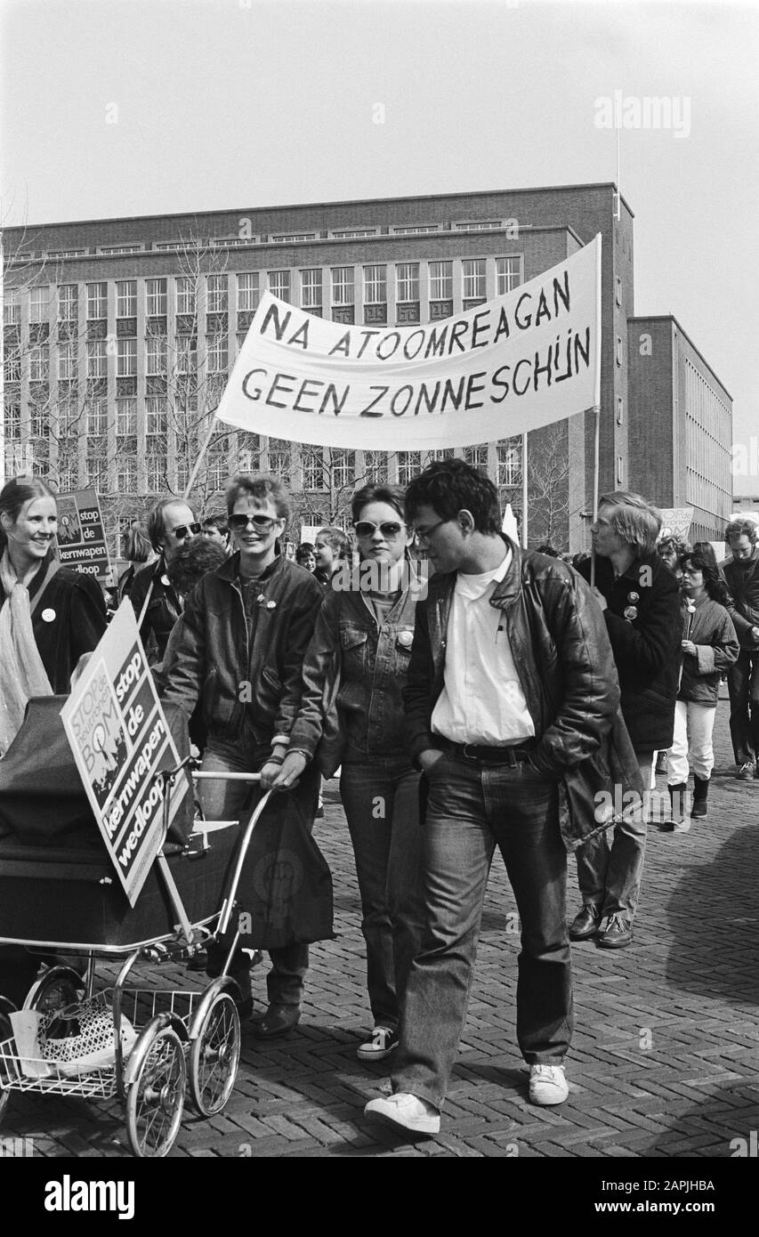 April sunshine Black and White Stock Photos & Images - Alamy