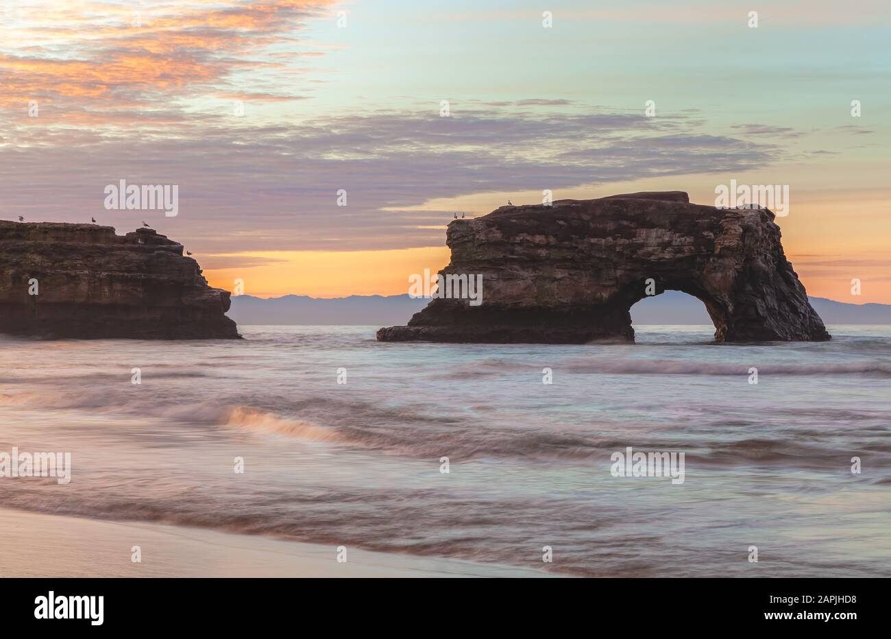 Natural Bridge Rock at Natural Bridge State Beach, Santa Cruz ...