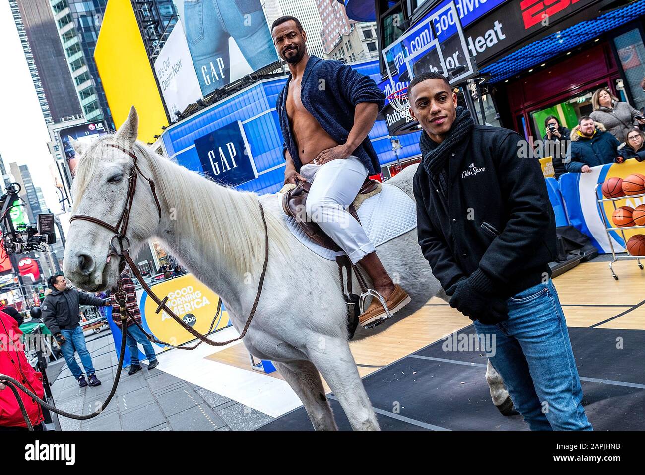 New York, NY, USA. 23rd Jan, 2020. Old Spice Guy, Isaiah Mustafa makes ...