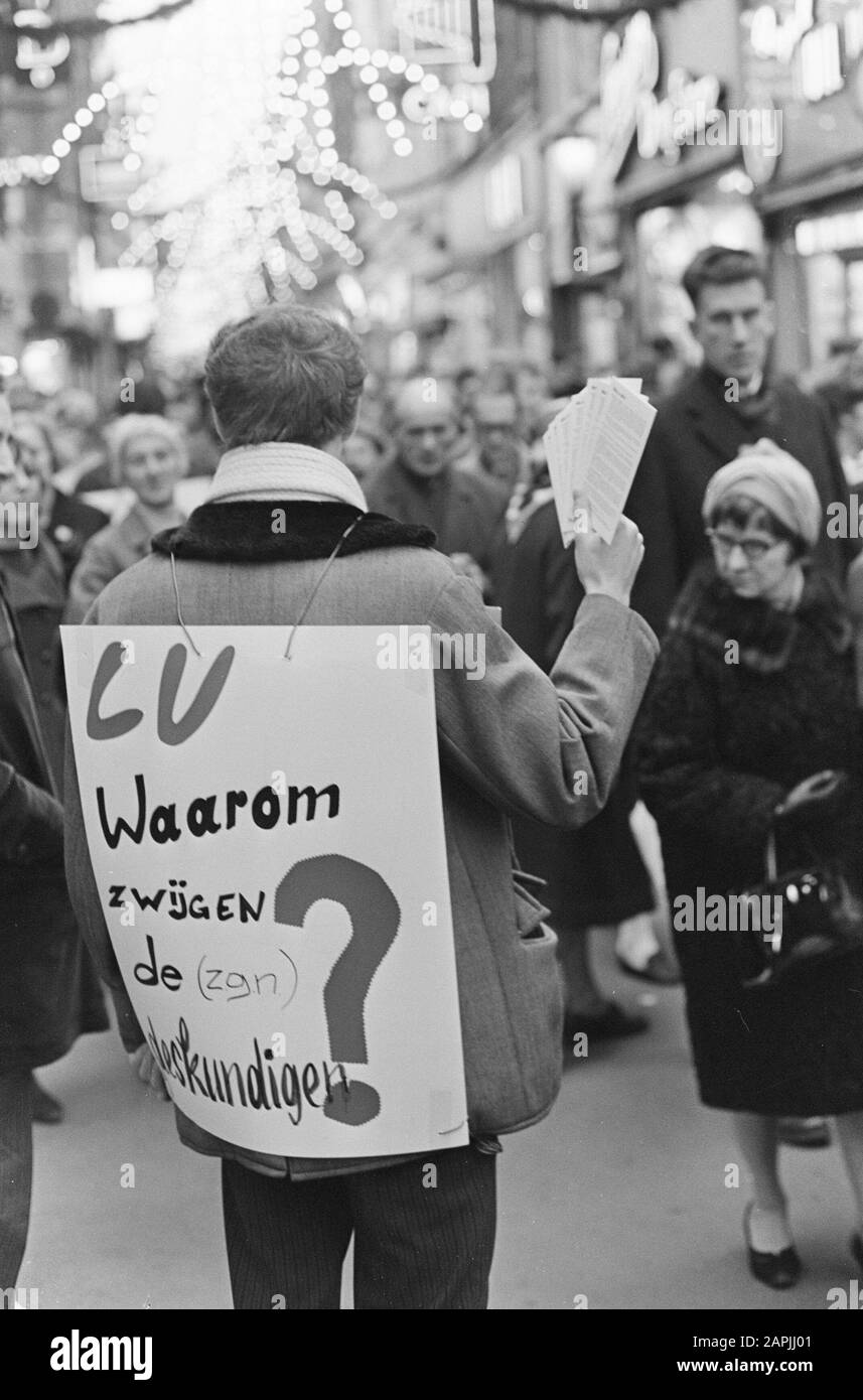 December 17 1966 hi-res stock photography and images - Alamy