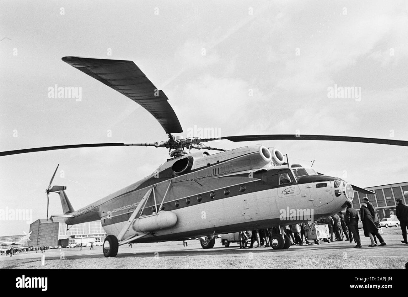 Soviet helicopters hi-res stock photography and images - Alamy