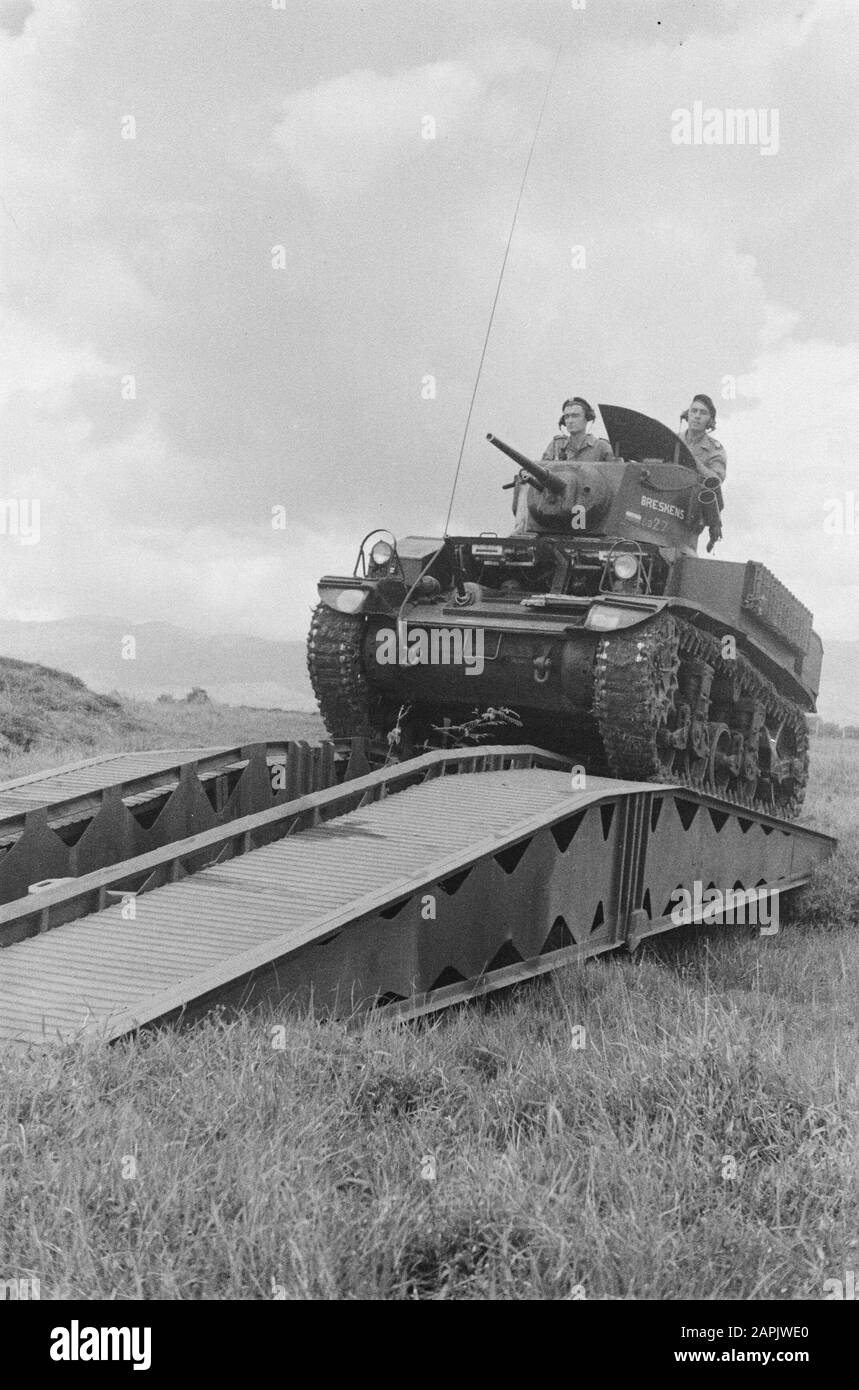 Anniversary of the armored troops at Bandoeng Description ...