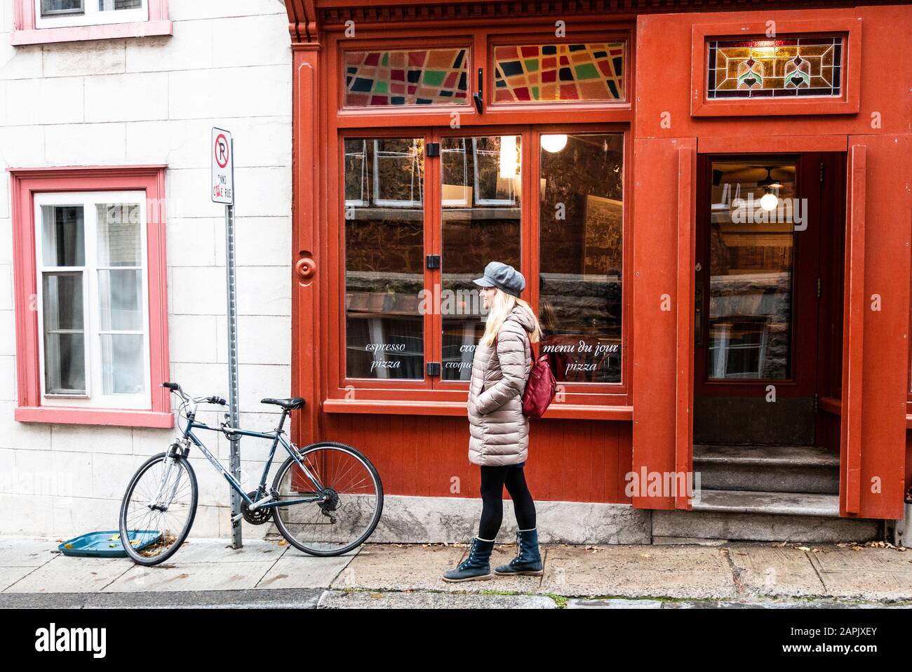 Visit quebec hi-res stock photography and images - Alamy