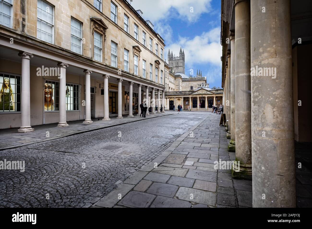 Colonnaded Georgian buildings leading to The Pump Room and Bath Abbey ...