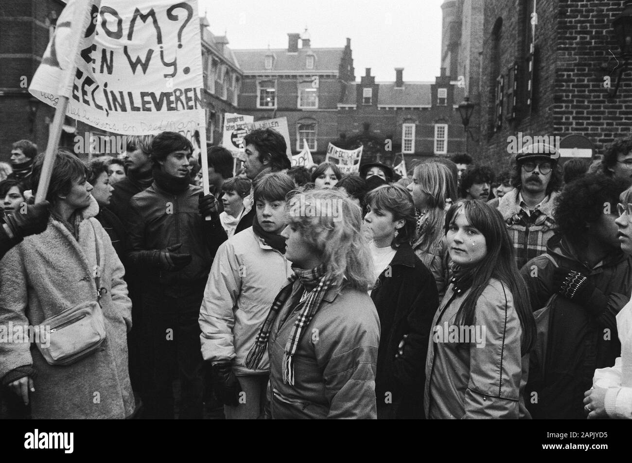 14 december 1982 hi-res stock photography and images - Alamy