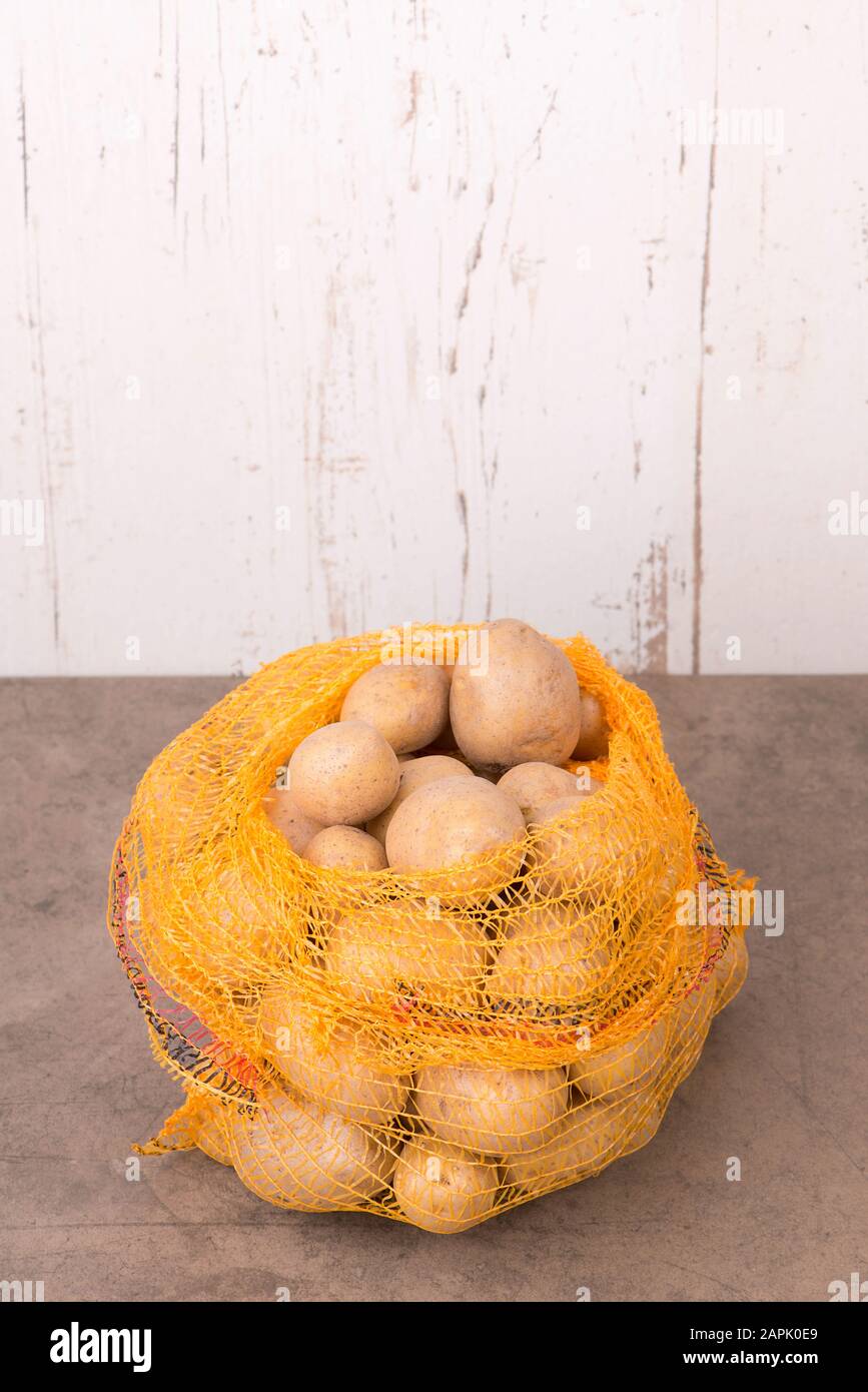 Many potatoes hi-res stock photography and images - Alamy