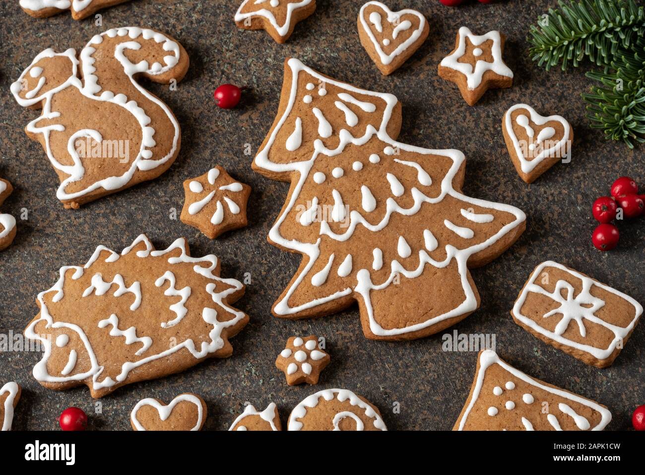 Gingerbread hedgehog hi-res stock photography and images - Alamy