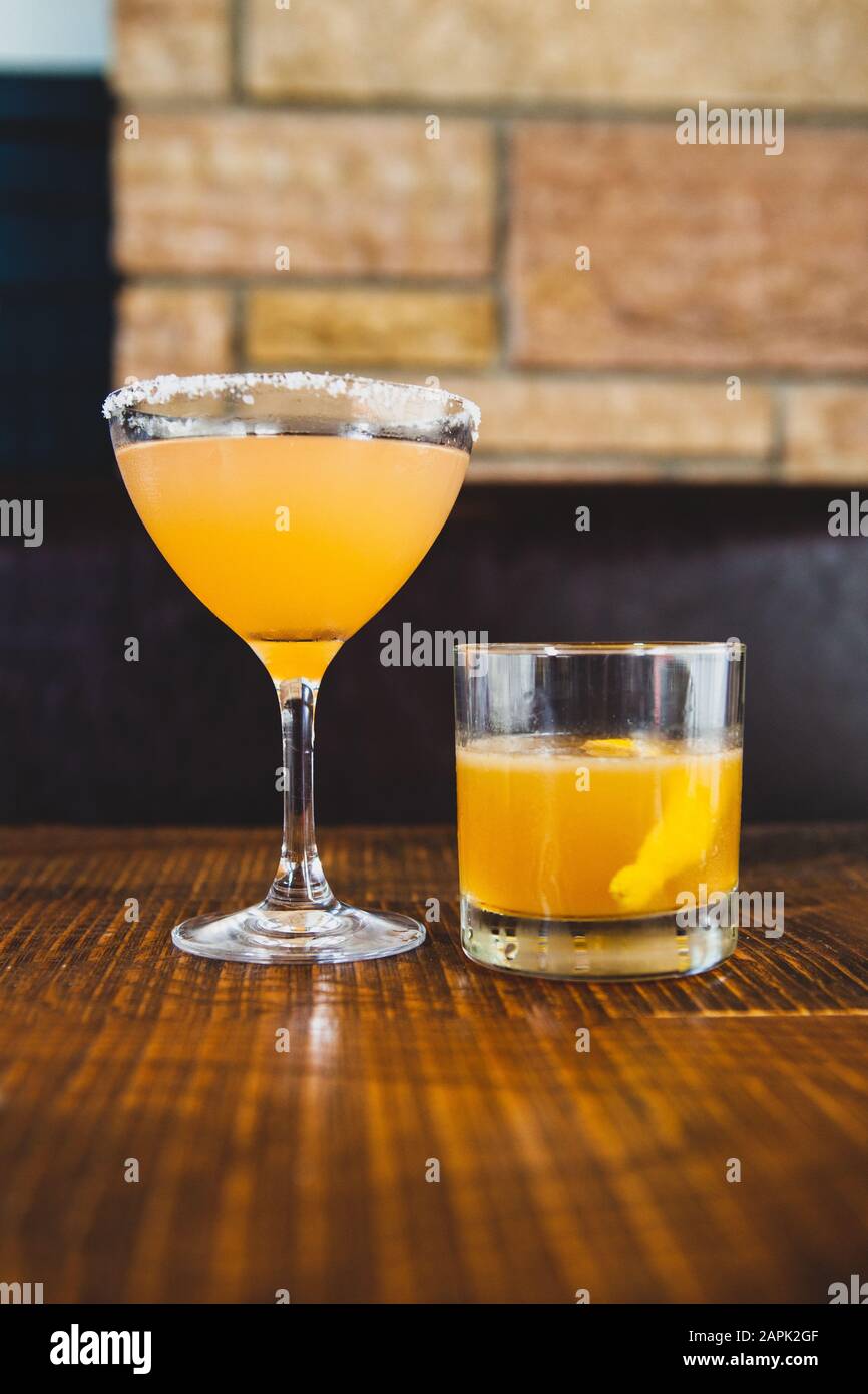 Alcohol drinks on restaurants hi-res stock photography and images - Alamy