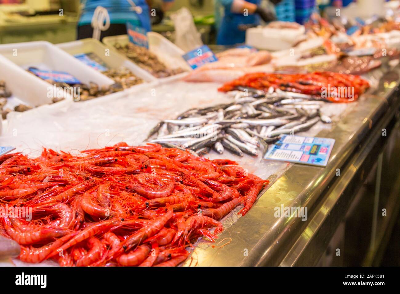 Fish prawns hi-res stock photography and images - Alamy