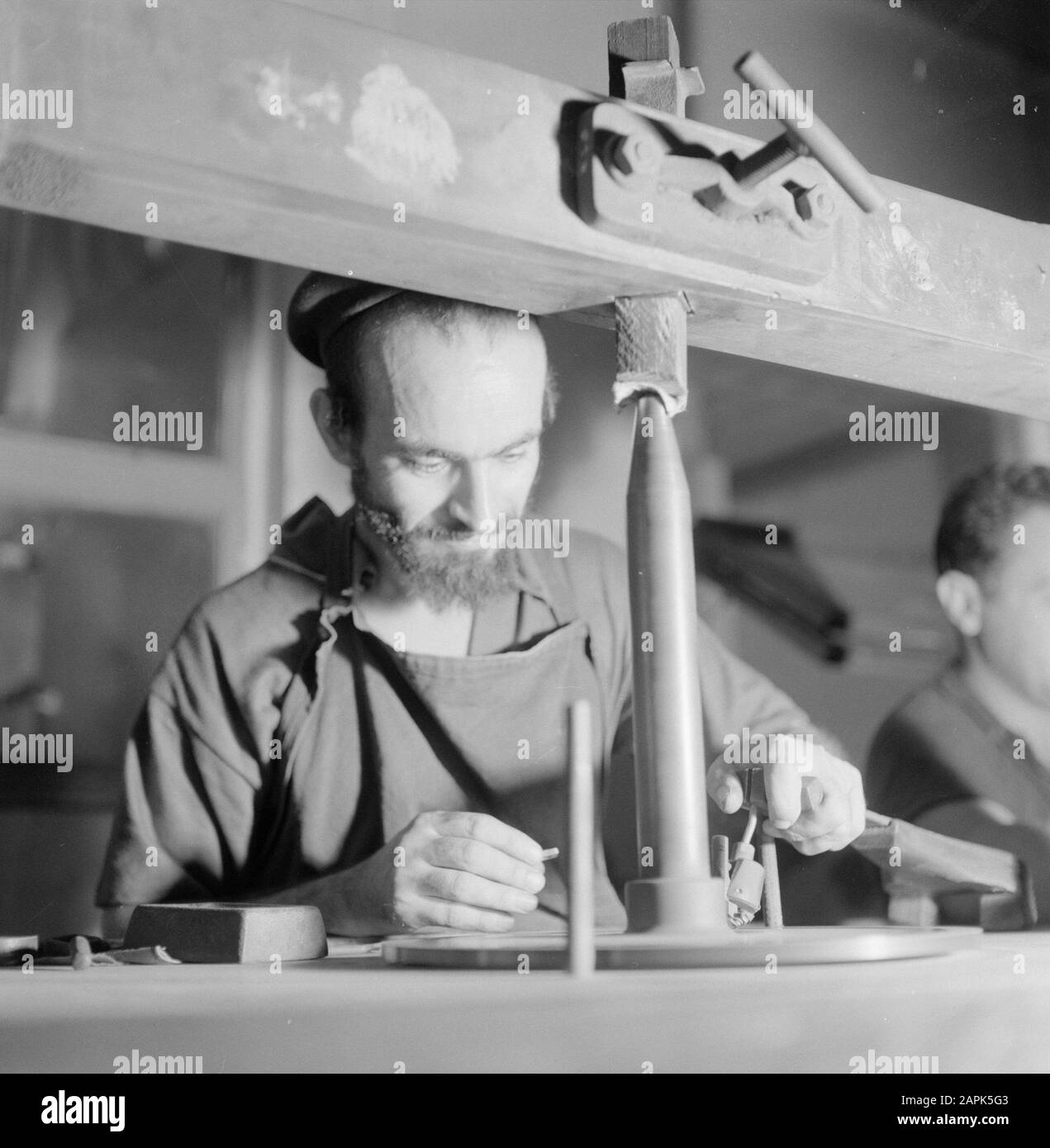 Israel diamond worker hi-res stock photography and images - Alamy