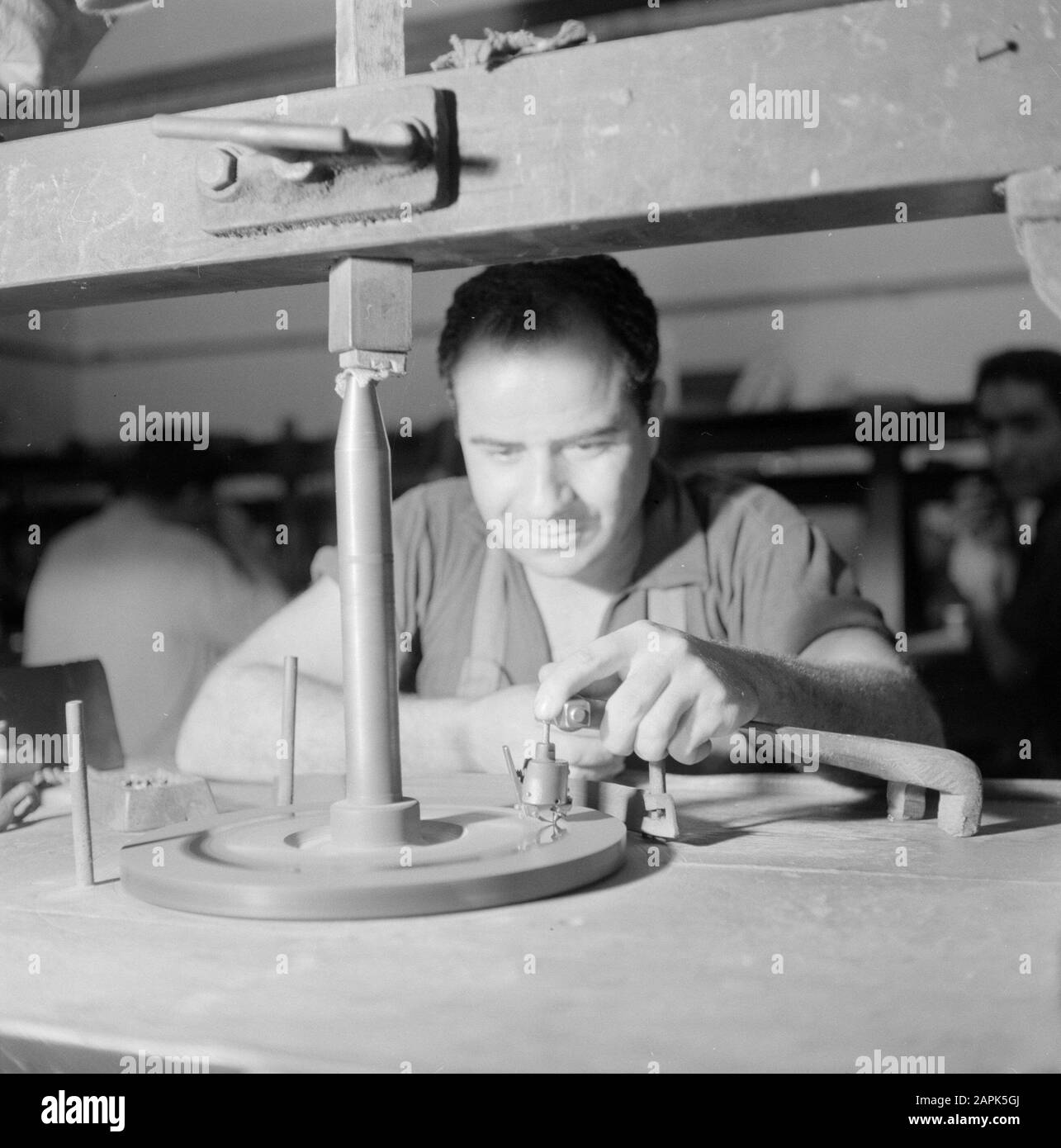 Israel diamond worker hi-res stock photography and images - Alamy