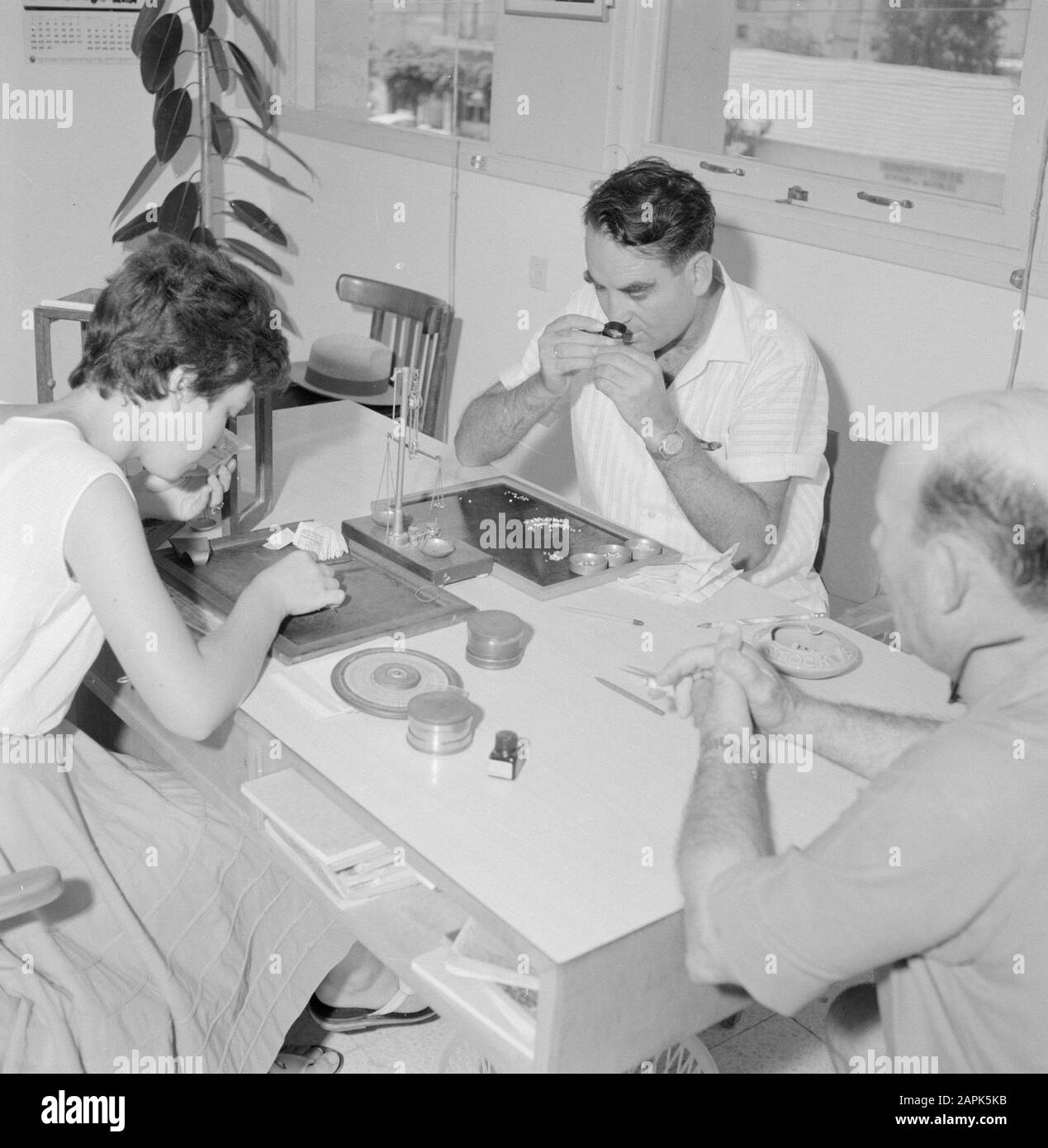 Diamond workers hi-res stock photography and images - Alamy