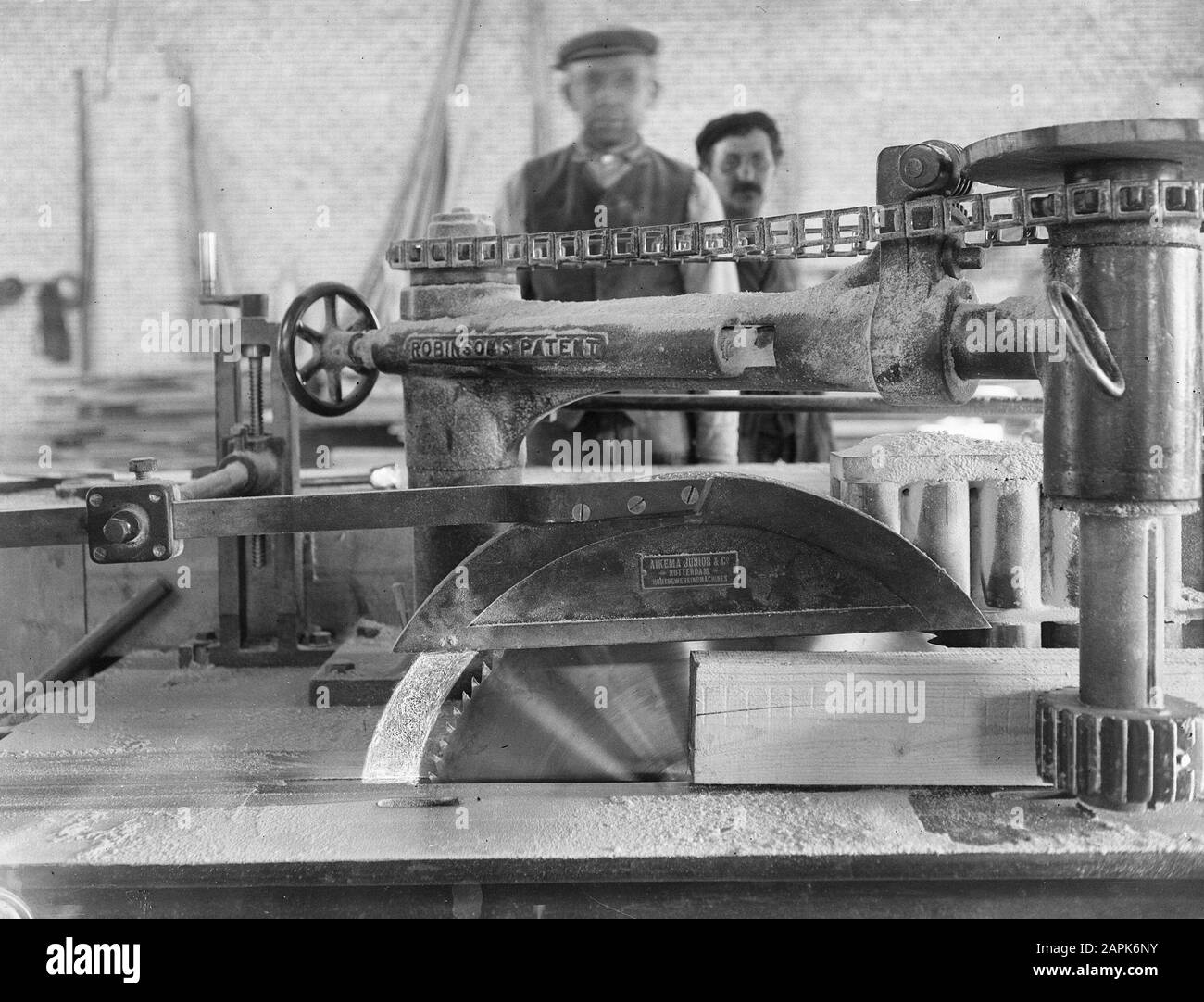 Modified saw hi-res stock photography and images - Alamy