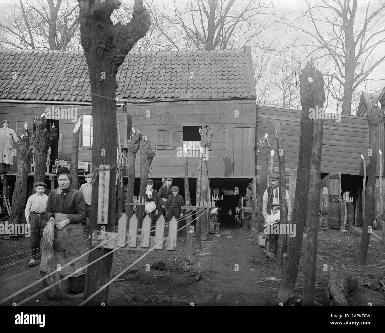 Rope production Black and White Stock Photos & Images - Alamy