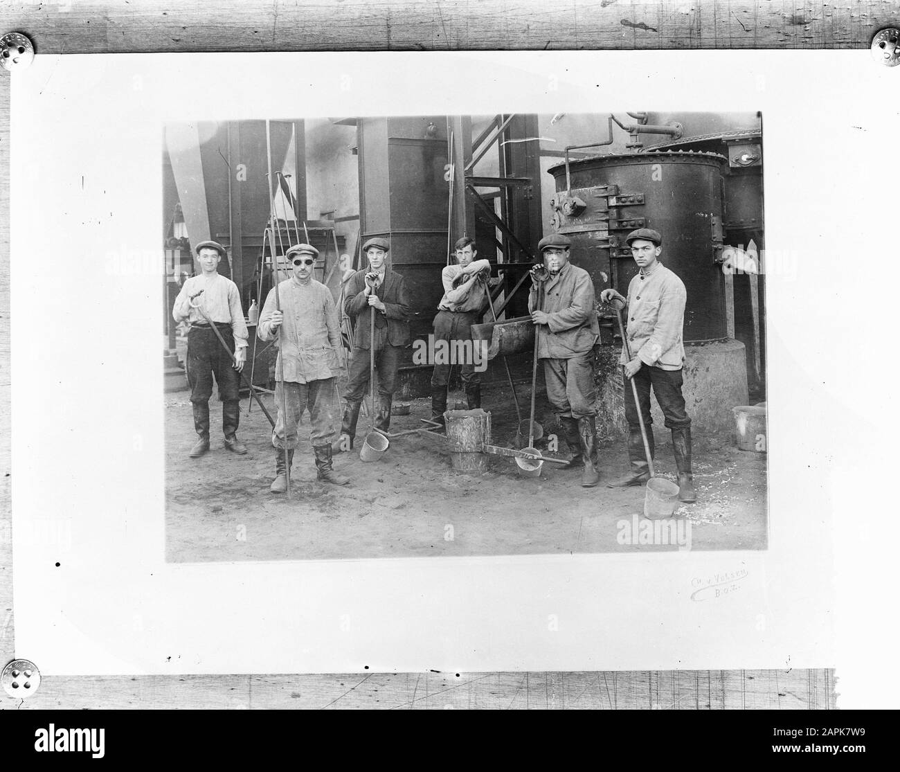 Copper foundry hi-res stock photography and images - Alamy