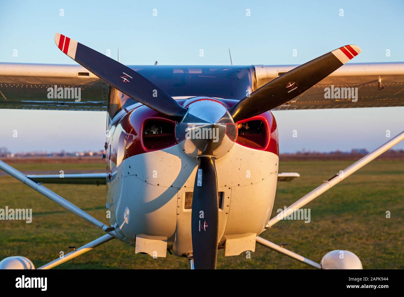 Airplane pilot standing on sunset hi-res stock photography and images ...