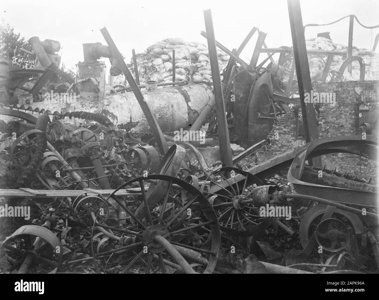 Explosion aftermath photograph hi-res stock photography and images - Alamy