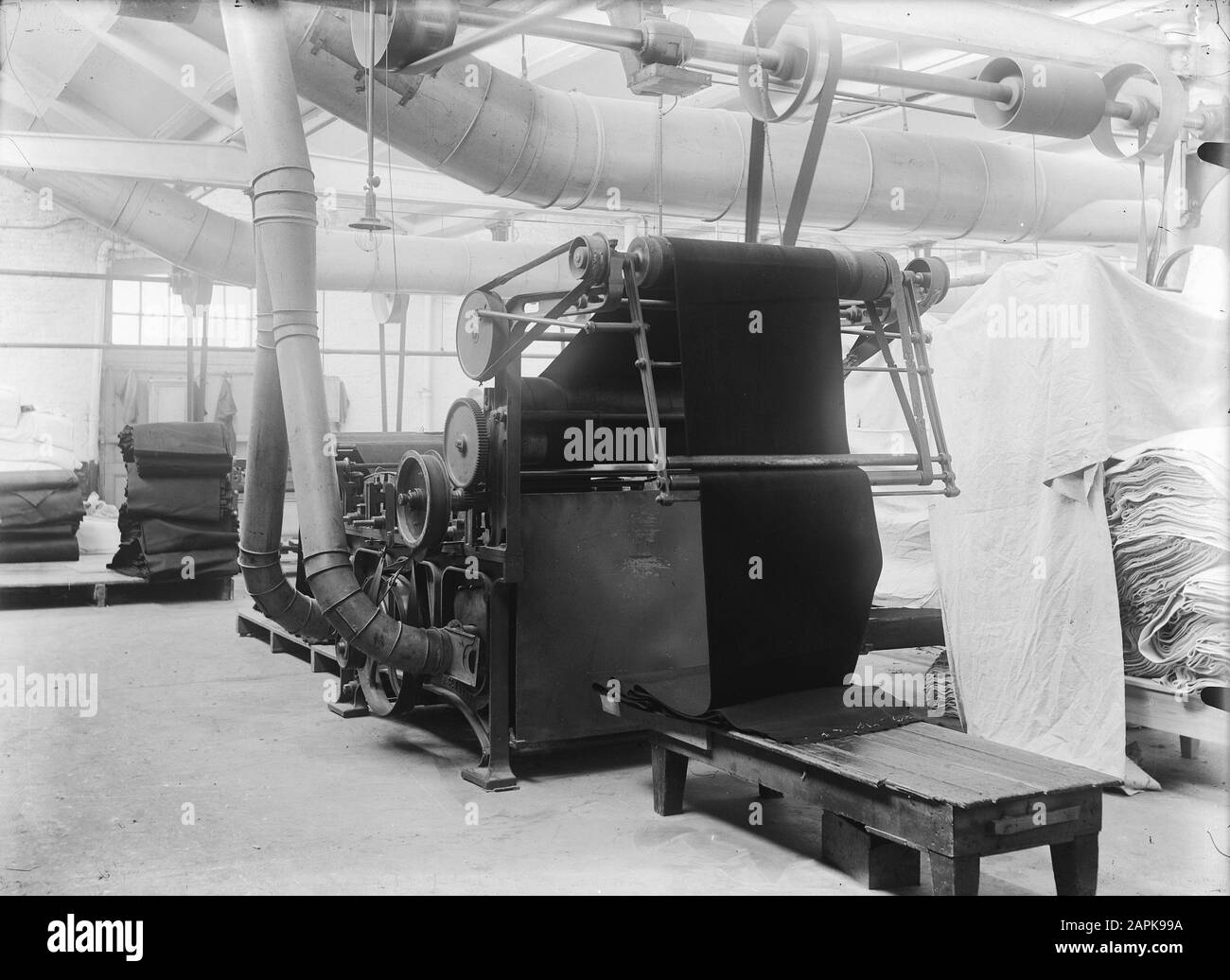 Dust extraction system hi-res stock photography and images - Alamy