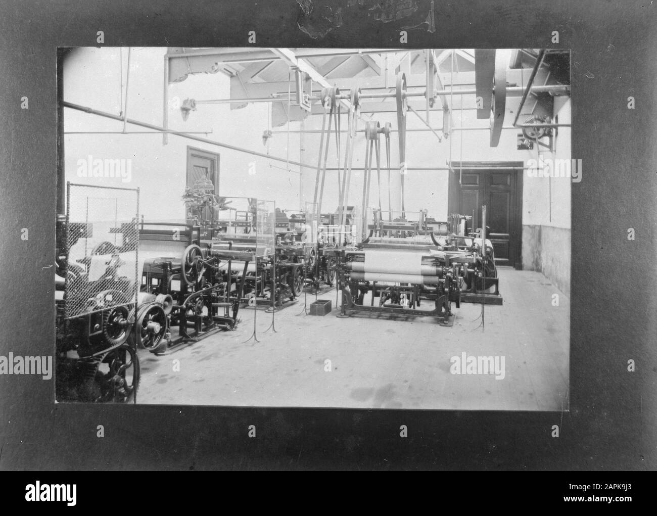 Textile hall hi-res stock photography and images - Alamy