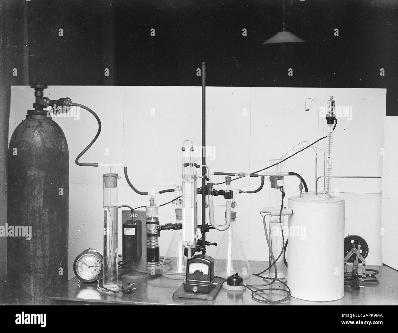 Test setup hi-res stock photography and images - Alamy